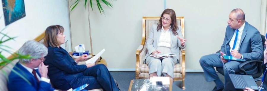 Minister of Planning, Elena Panova discuss Egypt’s participation in the ...